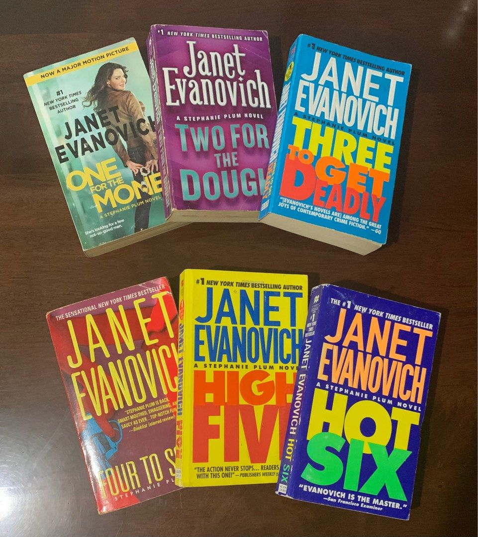 12+6 FREE: JANET EVANOVICH #1-12 + 6 assrtd, Hobbies & Toys, Books ...
