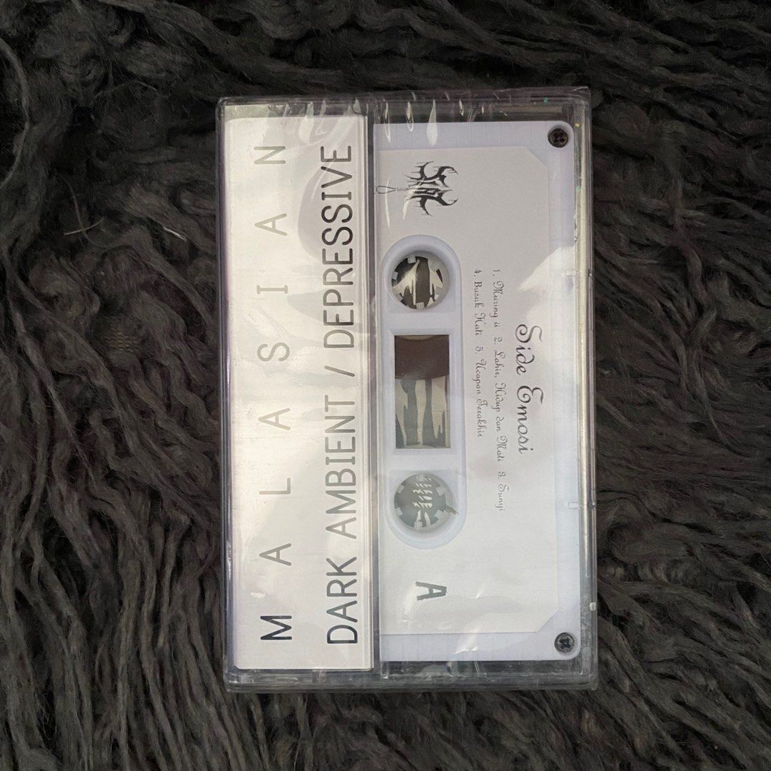 KASET SIAL Bipolar, Hobbies & Toys, Music & Media, CDs & DVDs on Carousell