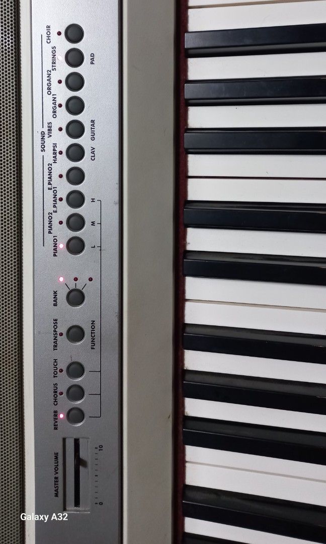 Korg SP-250 Weighted 88-Key Stage Piano, Hobbies & Toys, Music & Media ...