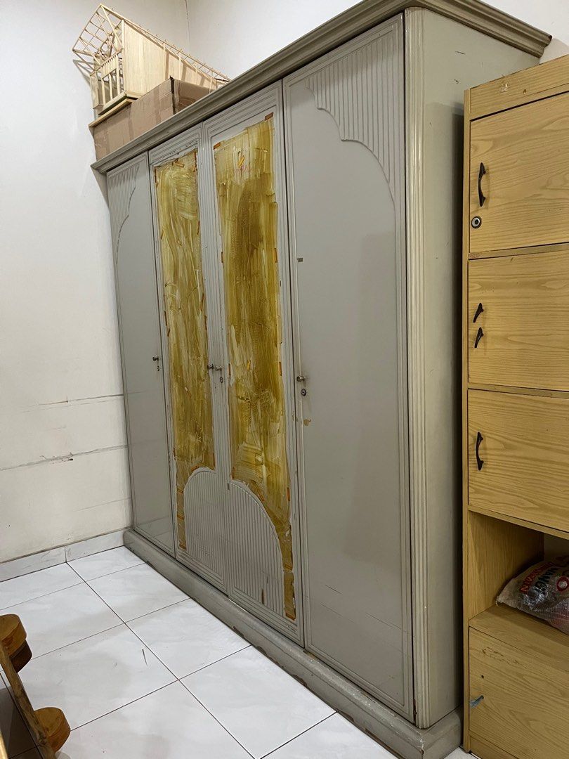 lemari baju kayu, Perabotan Rumah di Carousell