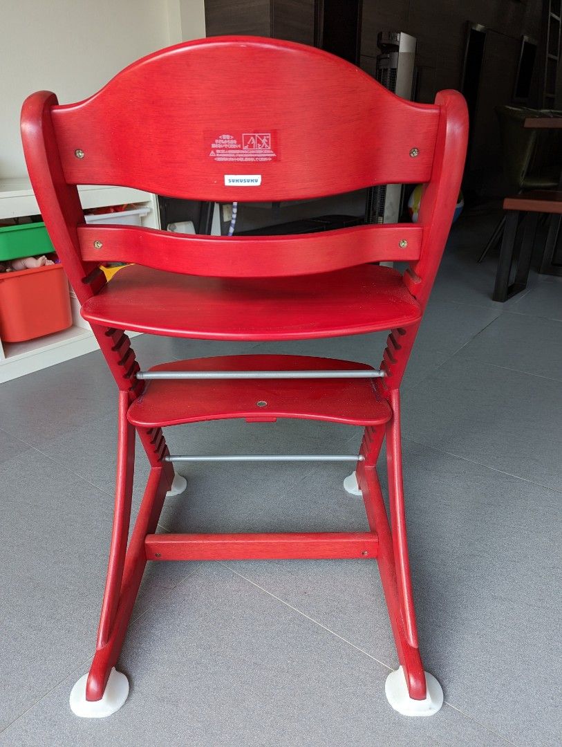 Lightly used Sukusuku high chair, Babies & Kids, Baby Nursery & Kids ...