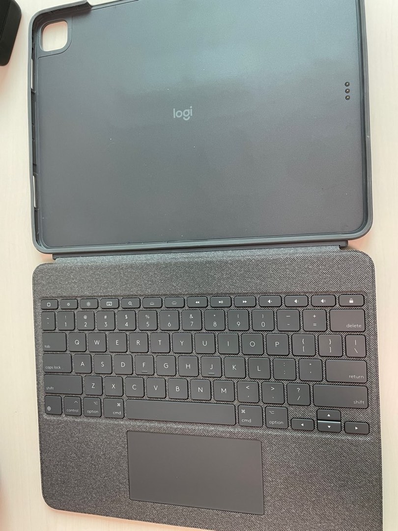 Logitech Combo Keyboard for ipad pro 12.9, Computers & Tech, Laptops ...