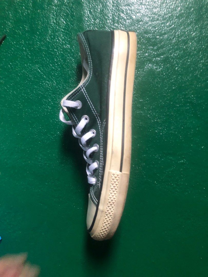 Low Cut Converse Chuck Taylor, Men's Fashion, Footwear, Sneakers on ...