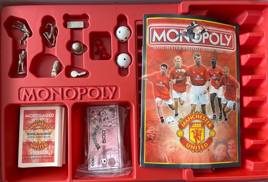 MANCHESTER UNITED MONOPOLY GAME, Hobbies & Toys, Memorabilia ...