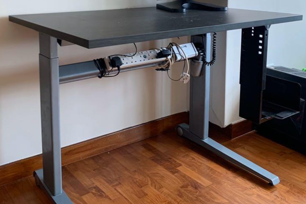 [MOVING OUT Sale] Xplendid Computer Table with Desktop CPU holder ...