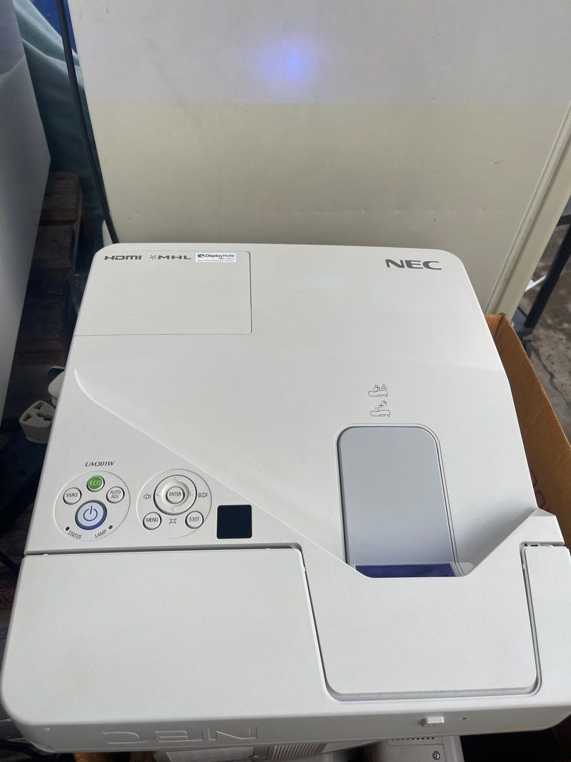 NEC UM301W SHORT THROW PROJECTOR, TV & Home Appliances, TV ...