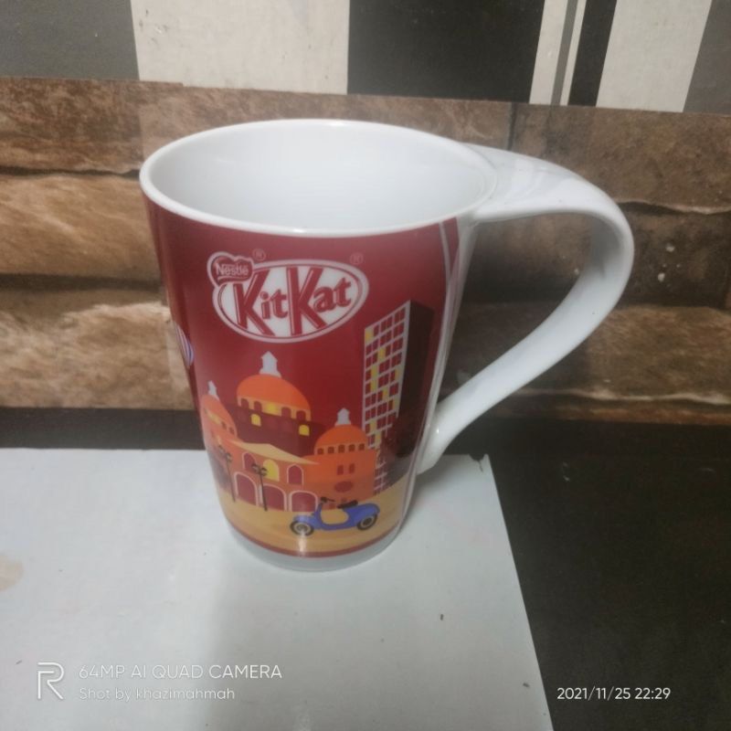 Nestle kit Kat limited edition Ceramic Mug, Furniture & Home Living ...