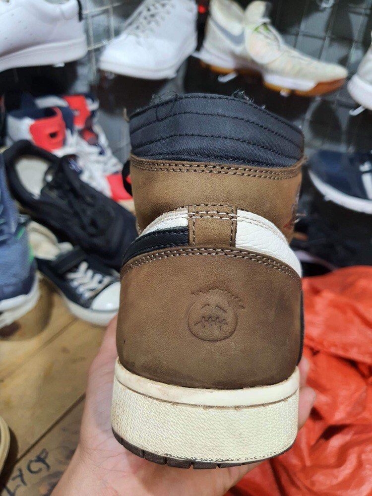 NIKE TRAVIS SCOTT 11mens on Carousell