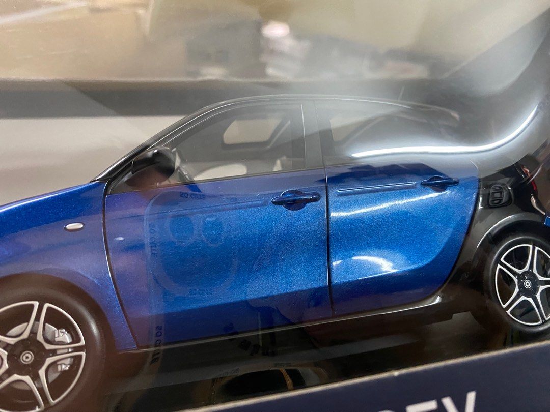 Norev Smart forFour 2015 - Blue (1:18 scale), Hobbies & Toys, Toys ...