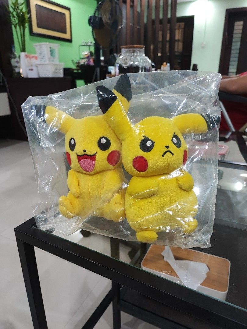 Official Limited Edition Pikachu Plushies (Pokemon Go Fest 2018 ...
