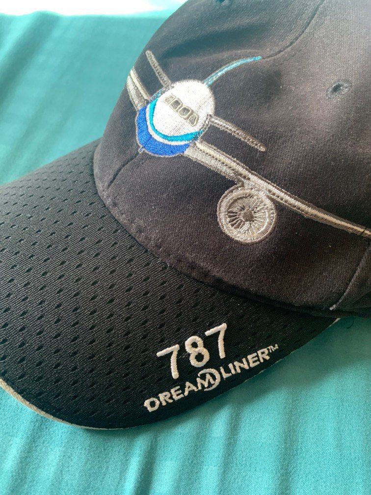 BOEING 787 PLANE CAP, Men's Fashion, Watches & Accessories, Caps & Hats ...