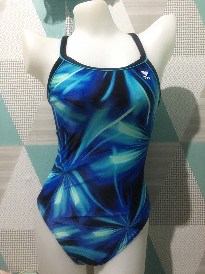 One piece small, Women's Fashion, Swimwear, Bikinis & Swimsuits on ...