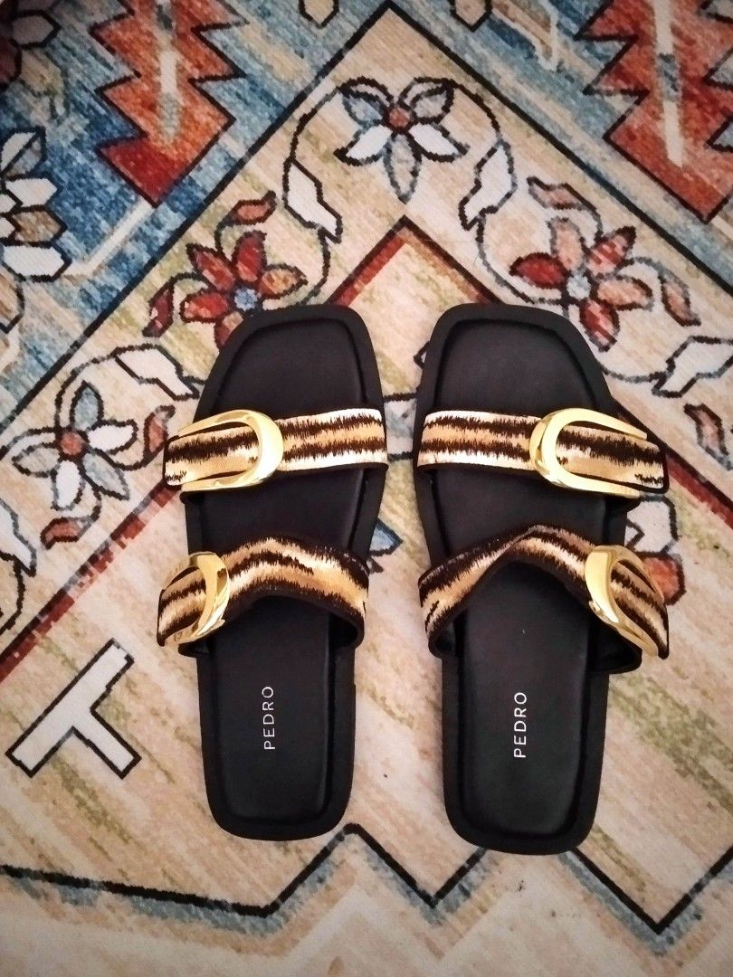 Pedro Sandal, Women's Fashion, Footwear, Sandals on Carousell