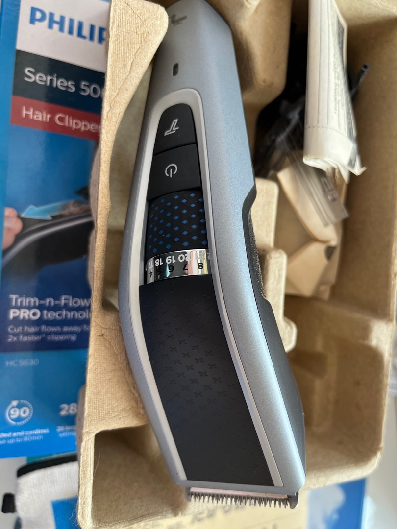 Phillips Series 5000 Hair Clipper, Mobile Phones & Gadgets, Other ...
