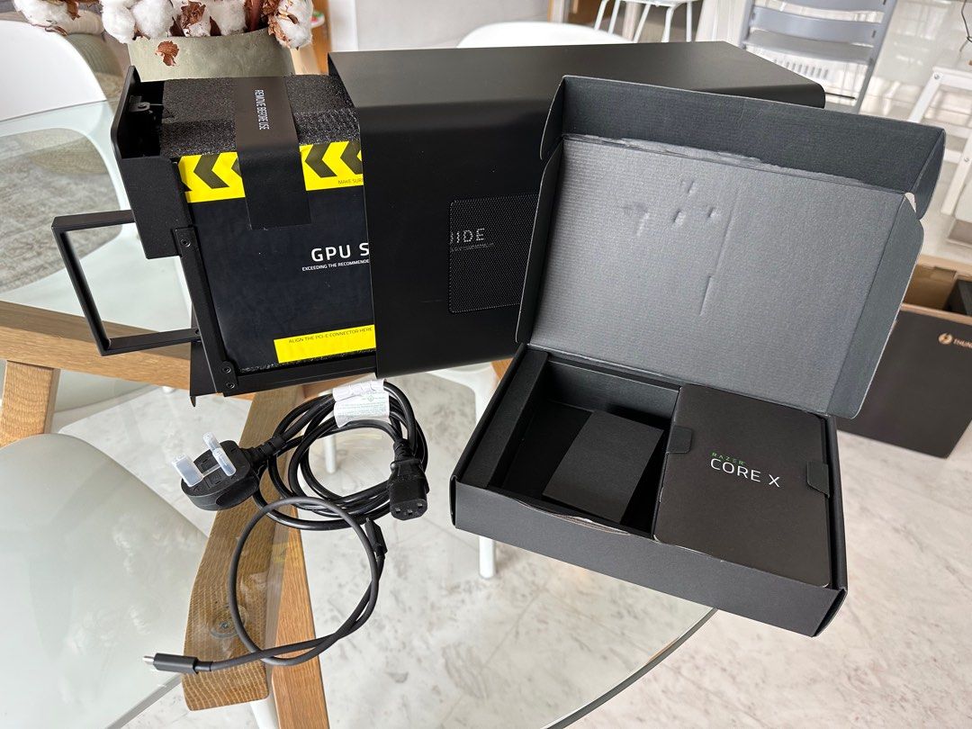 Razer Core X - Thunderbolt 3 External GPU Case, Computers & Tech, Parts ...