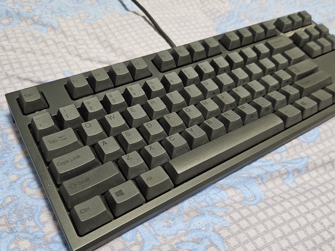Realforce R2 TKL keyboard R2TL-USV-BK ( Topre switches / made in japan ...