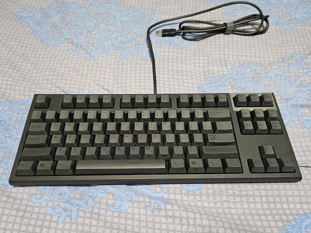 Realforce R2 TKL keyboard R2TL-USV-BK ( Topre switches / made in japan ...