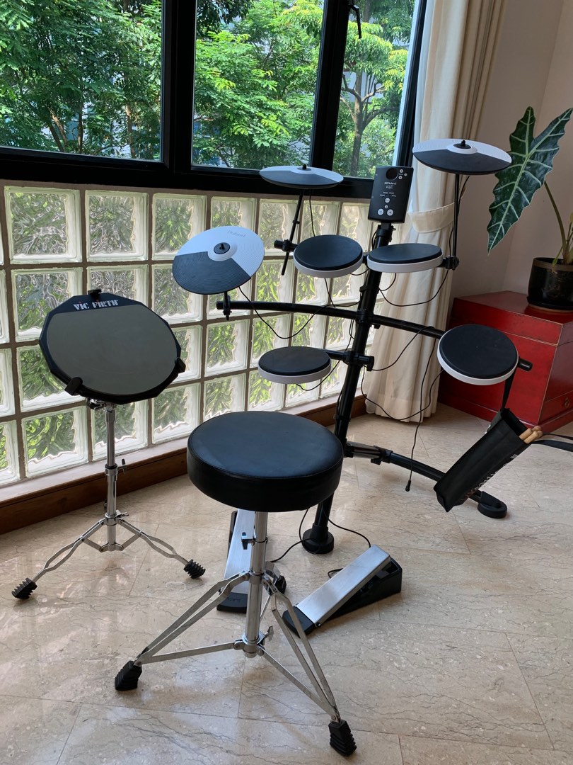 Roland TD 1-K Electronic Drum Kit, Hobbies & Toys, Music & Media, Musical Instruments on Carousell