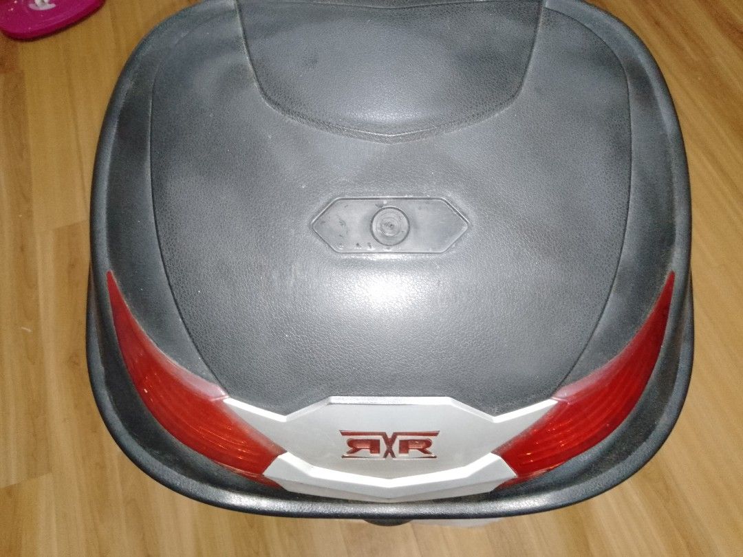 RXR Top Box and raven black bracket for sale on Carousell