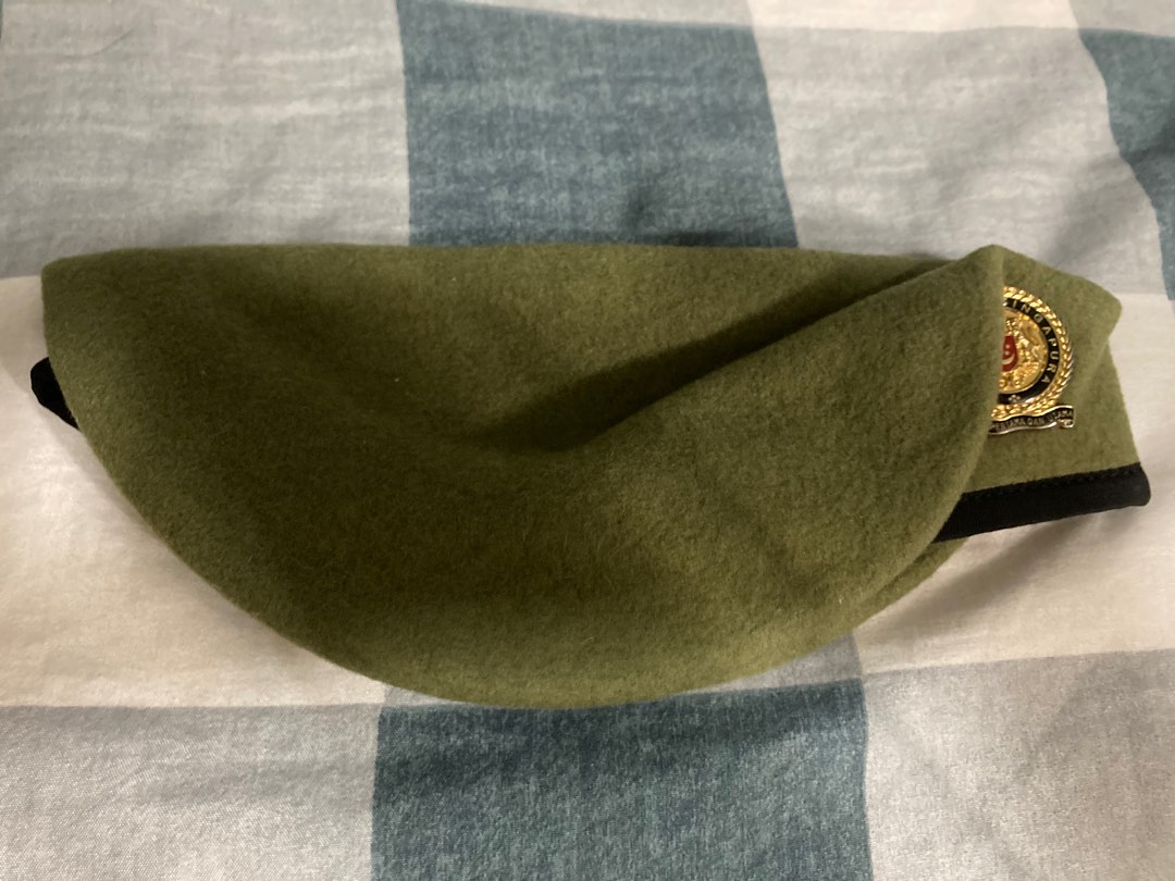 SAF Green Beret, Men's Fashion, Watches & Accessories, Caps & Hats on ...