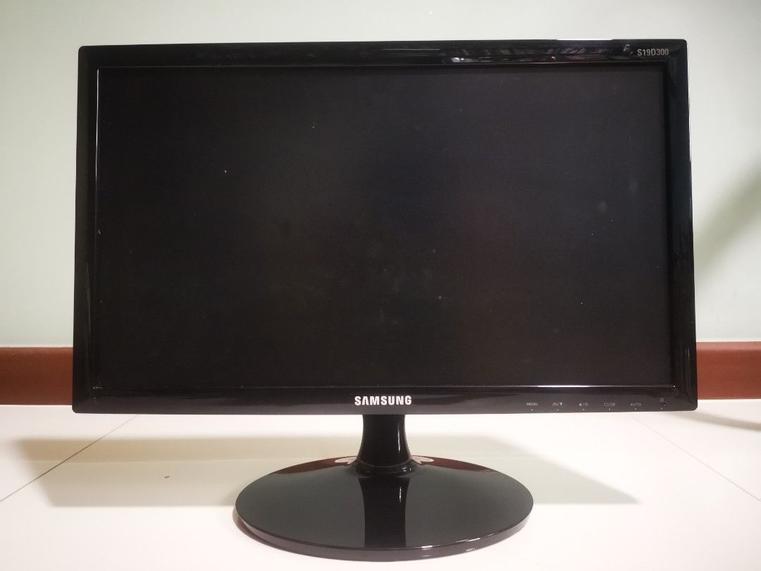 Samsung Business Monitor S19D300NY, Computers & Tech, Parts ...