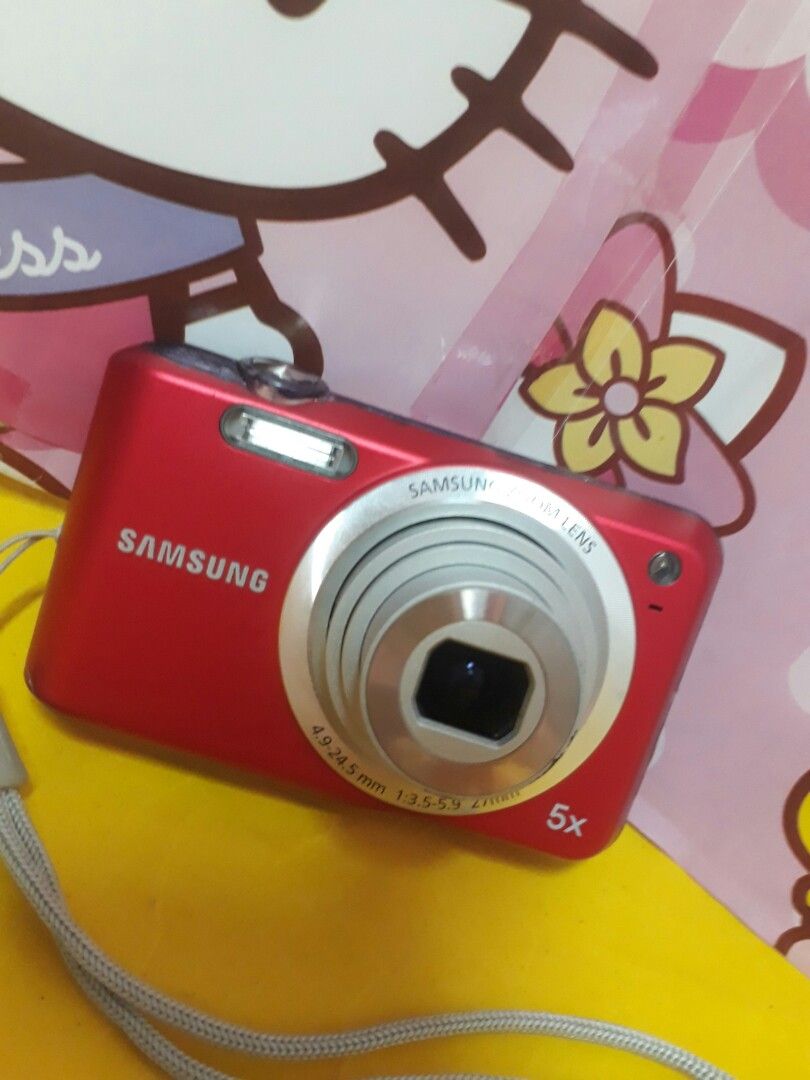 Samsung ES70 Digital Camera, Photography, Cameras on Carousell