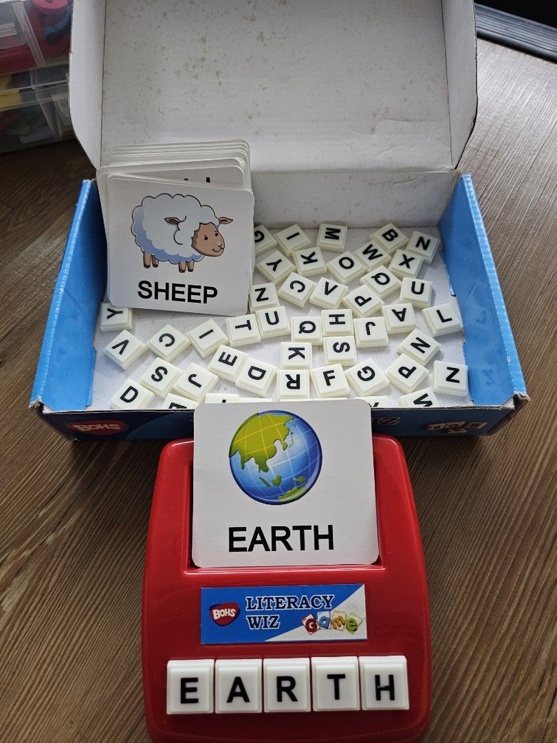Spelling and pronunciation learning game, Hobbies & Toys, Stationery ...