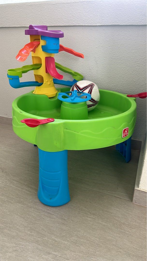 Step Two water play table, Hobbies & Toys, Toys & Games on Carousell