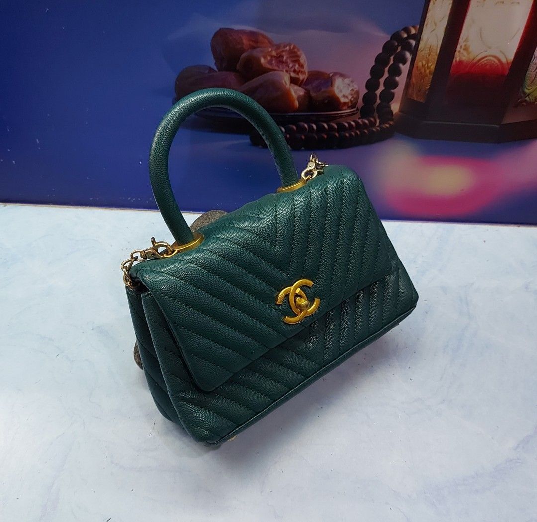 Tas Chanel Original Small Coco Handle Quilted Caviar Emerald Champagne ...