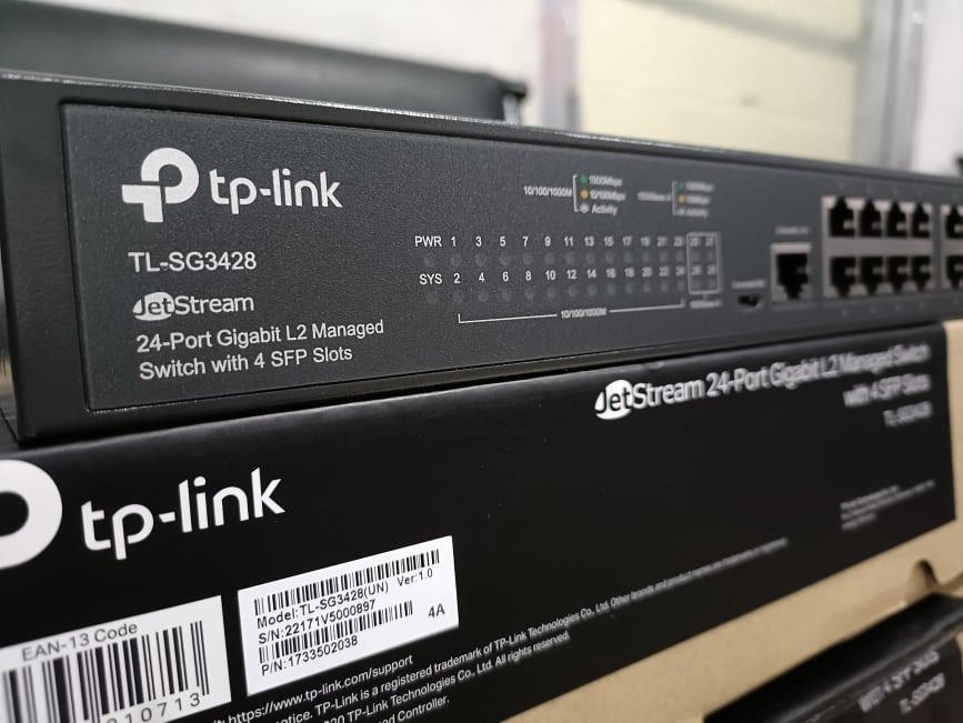 TP-LINK TL-SG3428 24-Port Gigabit L2+ Managed Switch with 4 SFP Slots ...