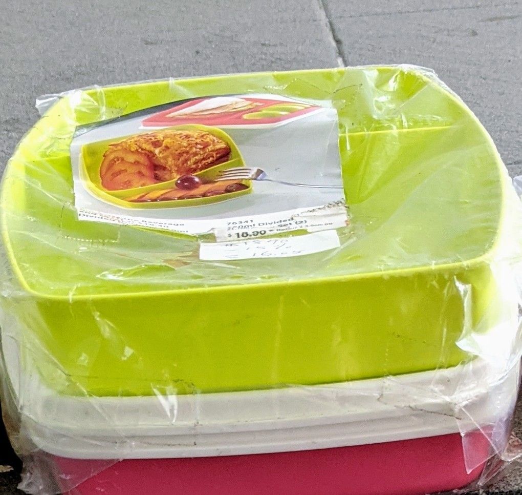 Tupperware Divided Lunch Box 650ml, Furniture & Home Living ...