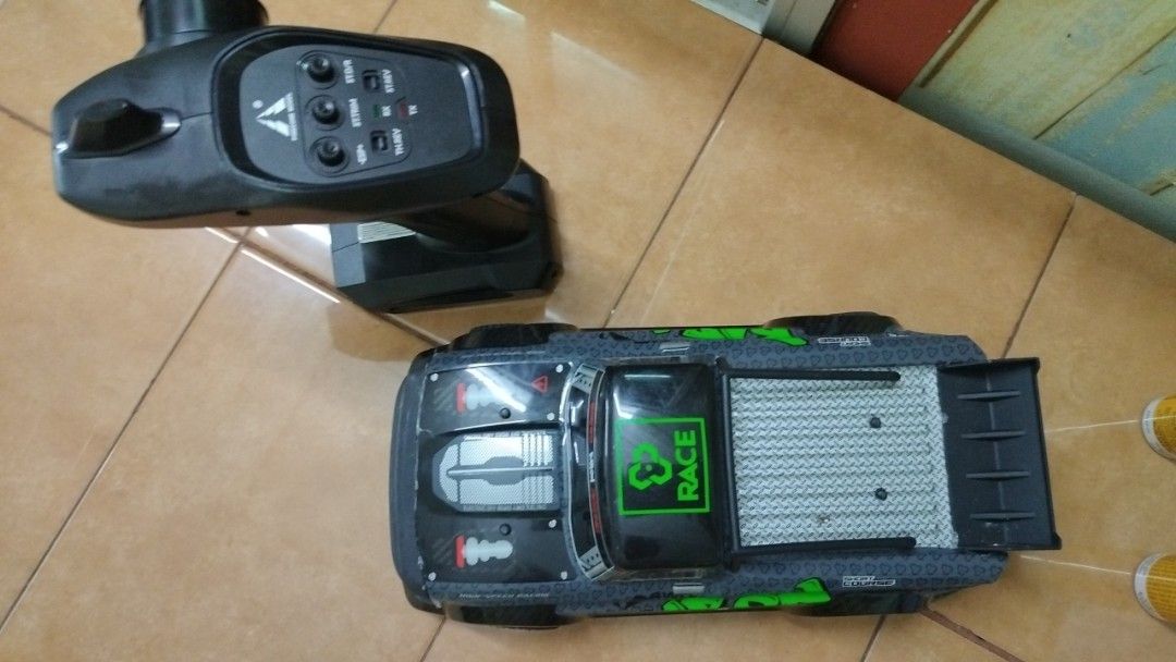 UDIRC Baron Rc Car (the receiver needs to be replaced by the buyer ...