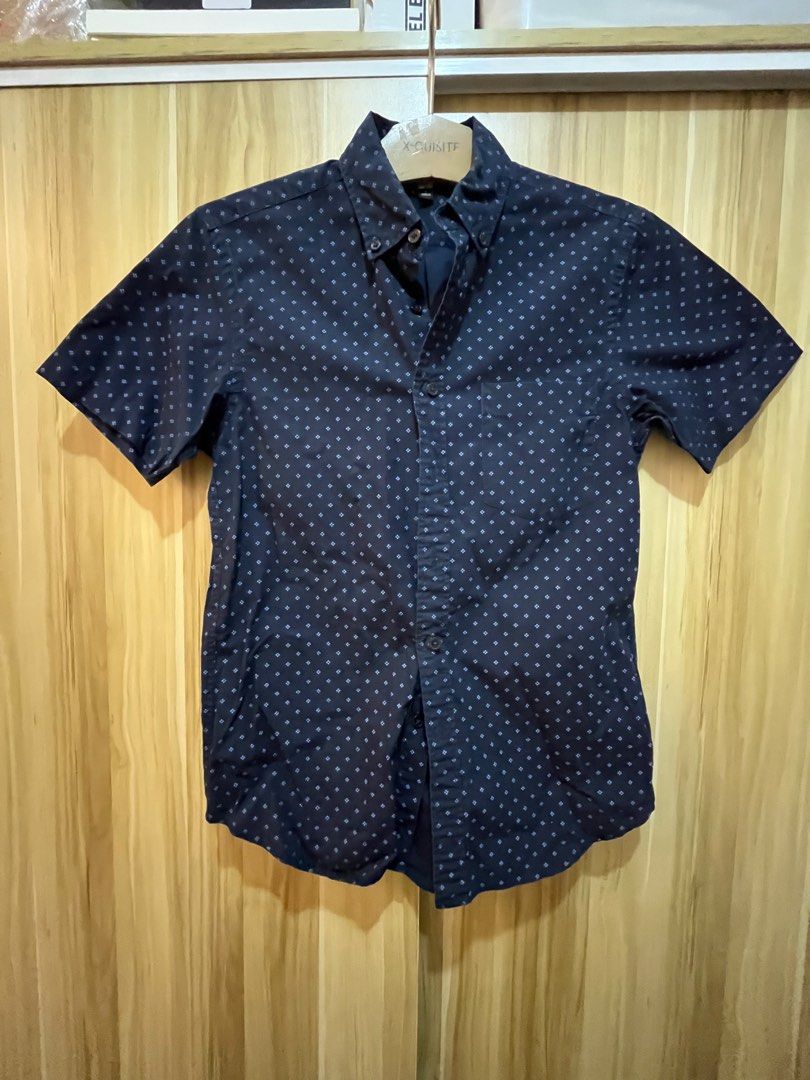 Uniqlo Blue Short Sleeves, Men's Fashion, Tops & Sets, Formal Shirts on ...