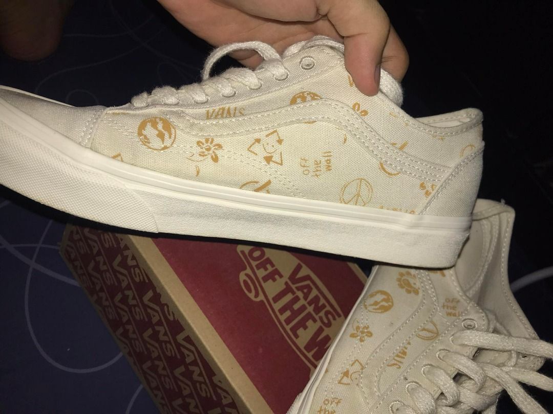 Vans - Old Skool Tape on Carousell