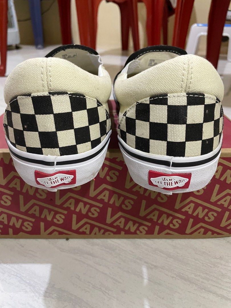 Vans slip on pro checkerboard, Fesyen Pria, Sepatu , Sneakers di Carousell