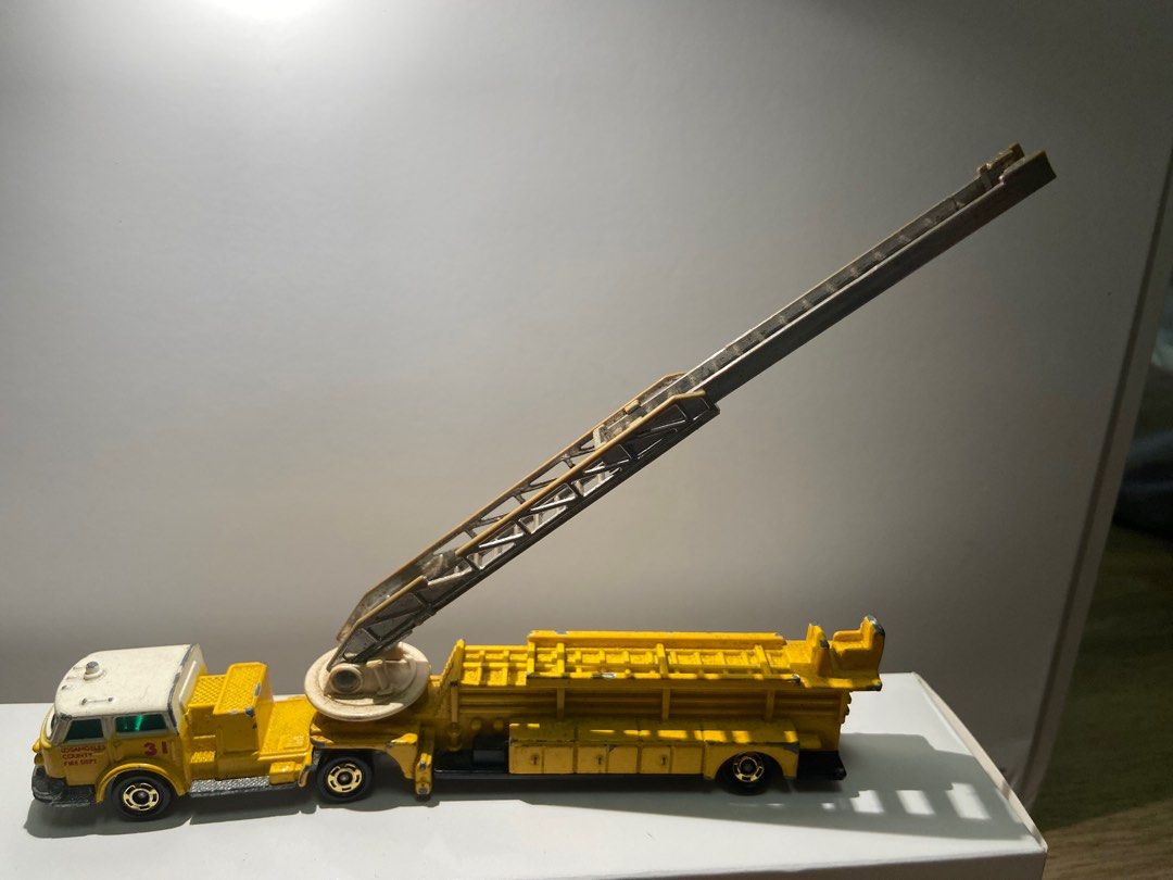 Vintage tomica L10 Long Tomica 1/110 American ladder fire truck yellow ...