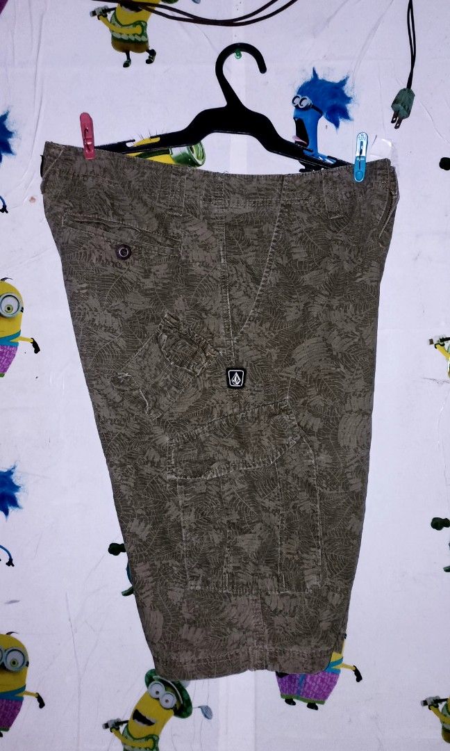 VOLCOM STONE SCOUT, Men's Fashion, Bottoms, Shorts on Carousell