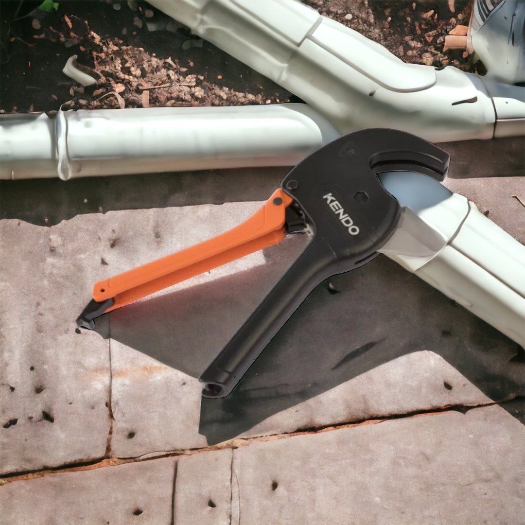 V-Shape Ratchet Plastic Cutter / PVC Cutter up to 42mm, Furniture ...