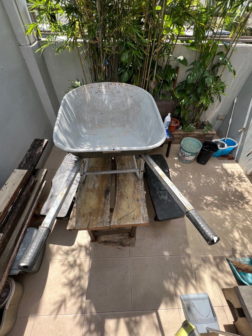 Wheelbarrow, Commercial & Industrial, Construction Tools & Equipment on ...