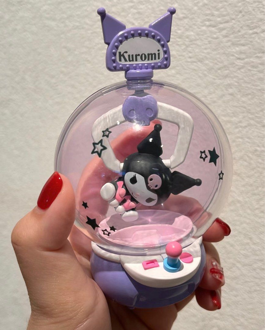 WTS WTT Sanrio Claw Machine Blind Box Kuromi & Bad Badtz Maru, Hobbies ...