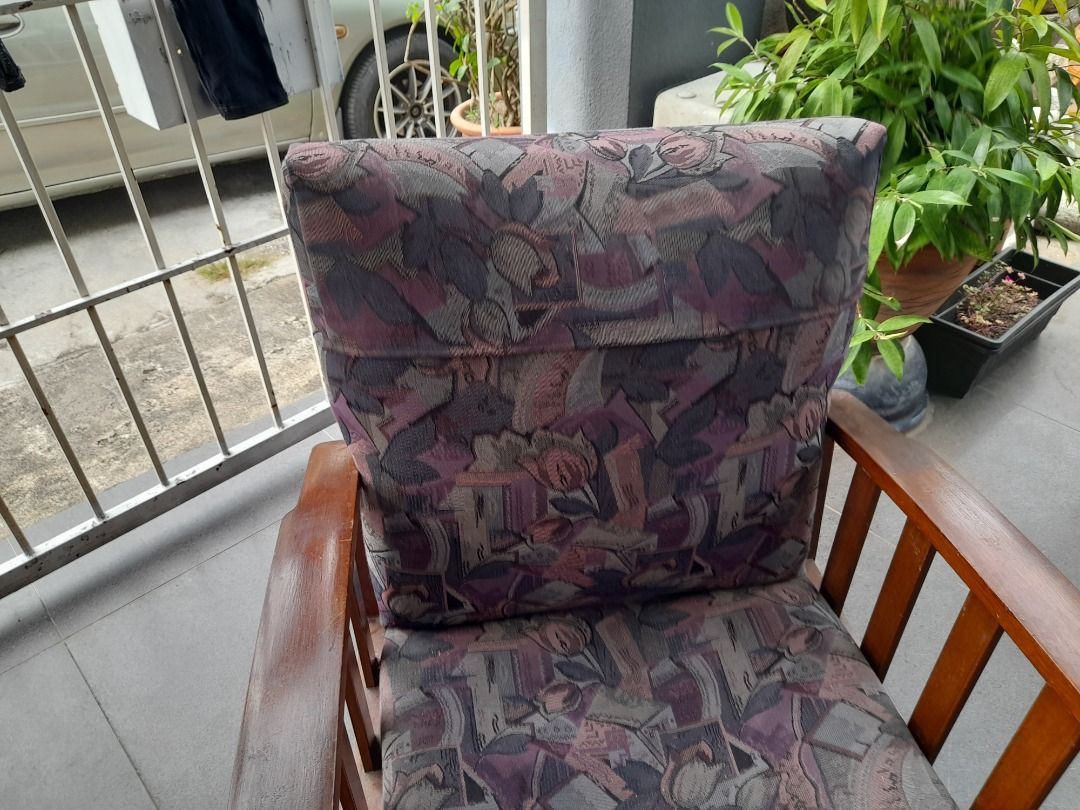 5158. Wooden Sofa Antique, Hobbies & Toys, Collectibles & Memorabilia, Vintage Collectibles on ...