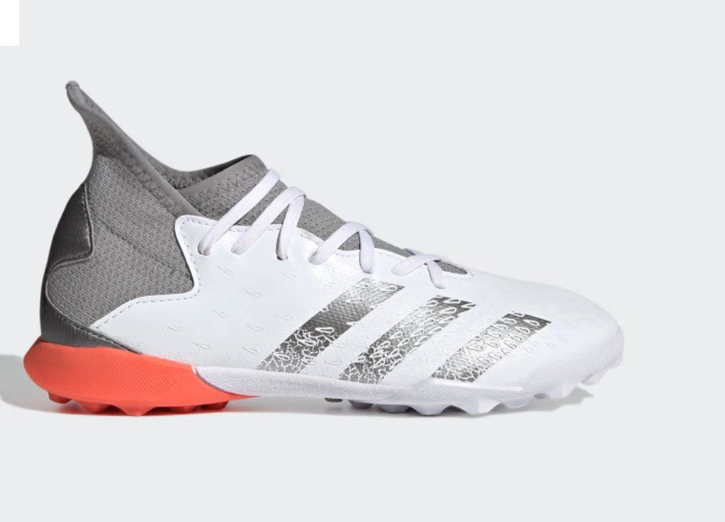 Adidas PREDATOR FREAK.3 TURF BOOTS, Men's Fashion, Footwear, Boots on ...