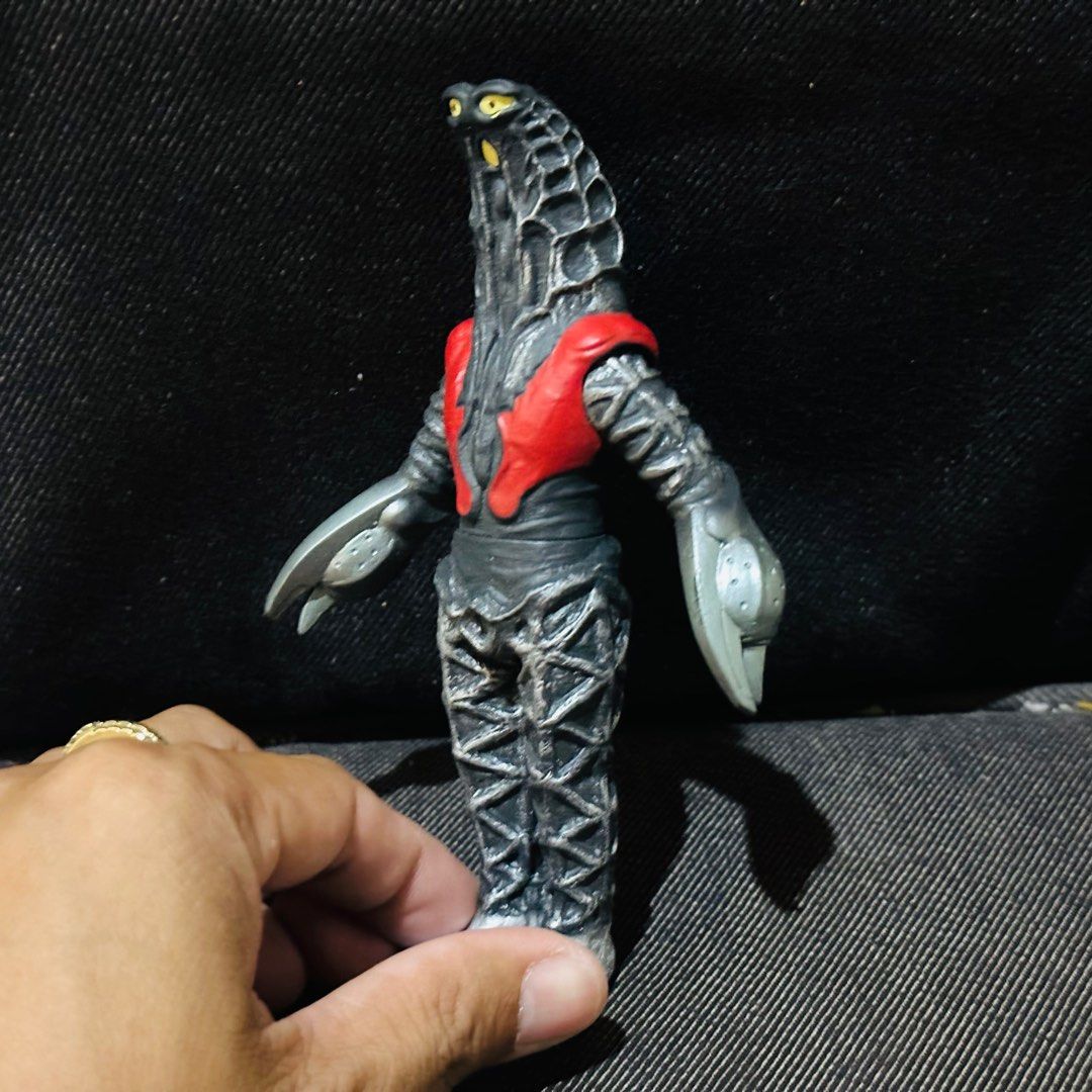 ALIEN GODOLA - Ultraman Ultra Monster Kaiju Figure Bandai 2013 on Carousell