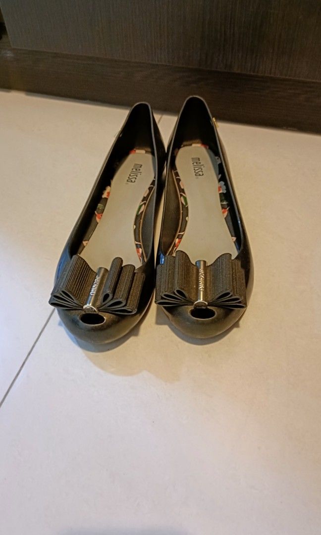 Melissa x Jason Wu Shoes foc Qxpress, Women's Fashion, Footwear, Flats ...