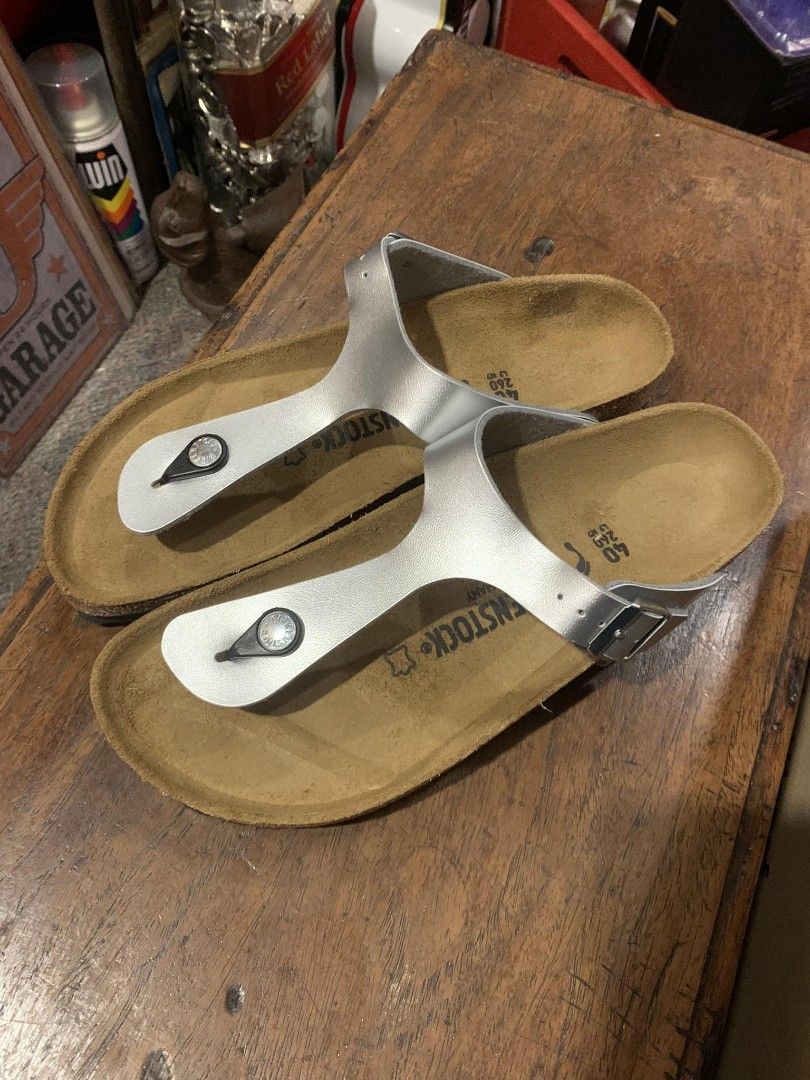 Birkenstock Gizeh silver, Women's Fashion, Footwear, Slippers and ...