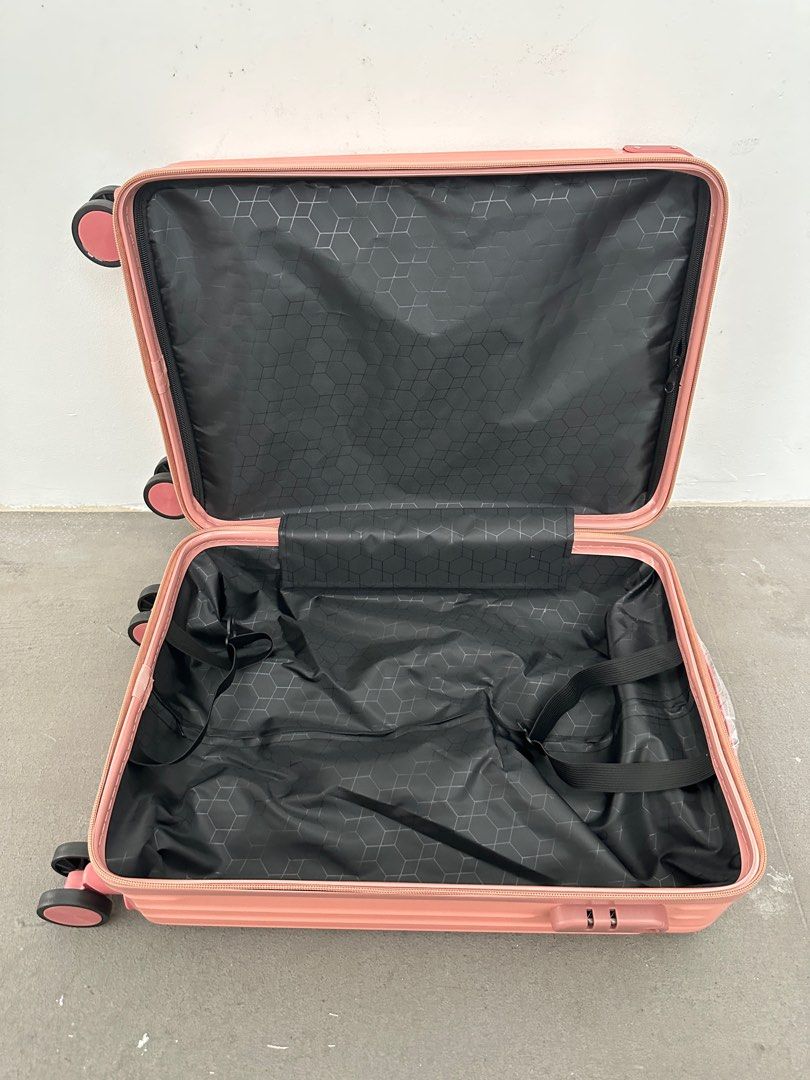 Cabin Luggage 20 inch, Hobbies & Toys, Travel, Luggage on Carousell