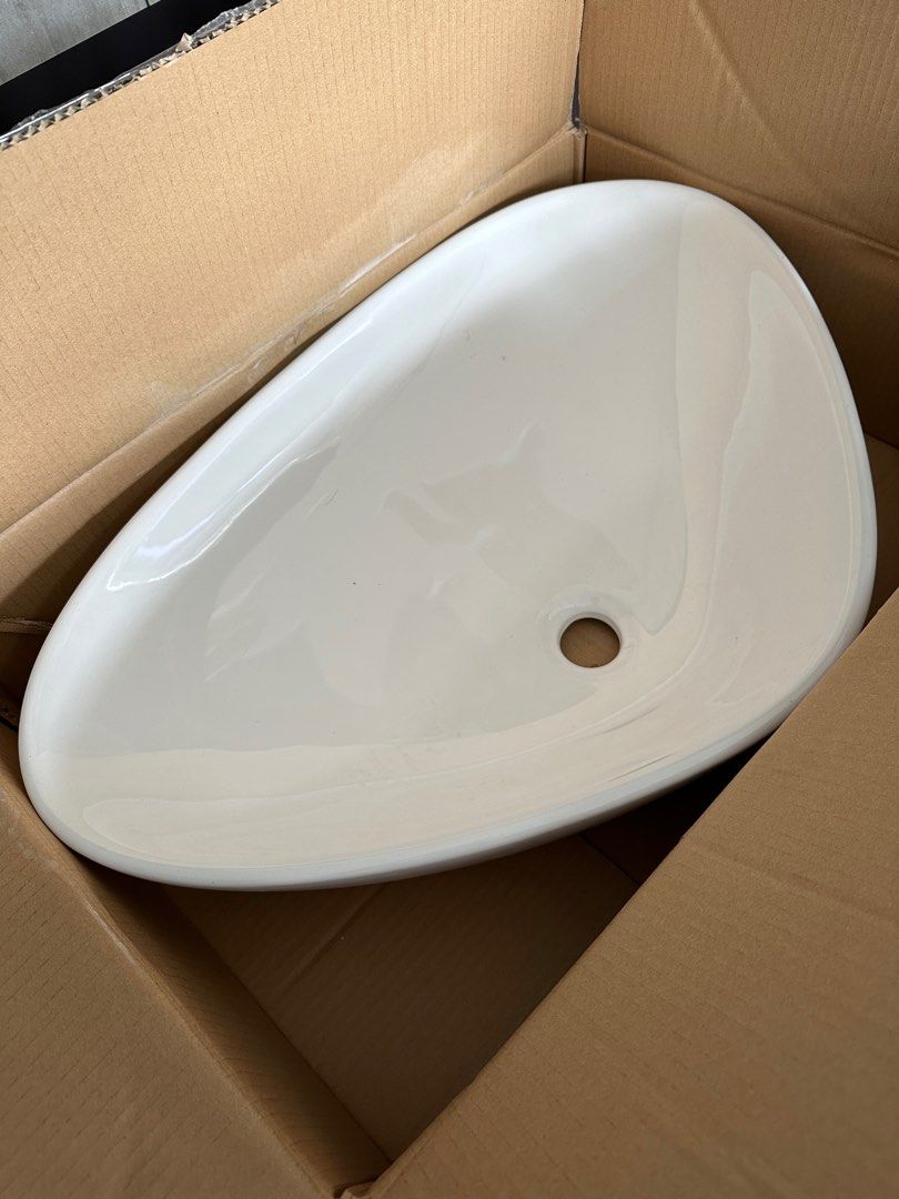 Sim Siang Choon Ceramic Basin, Furniture & Home Living, Bathroom ...