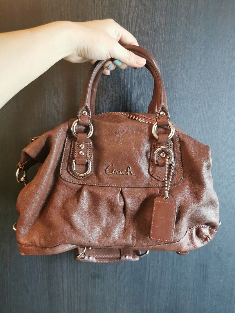 Coach hand Bag, Women's Fashion, Bags & Wallets, Shoulder Bags on Carousell