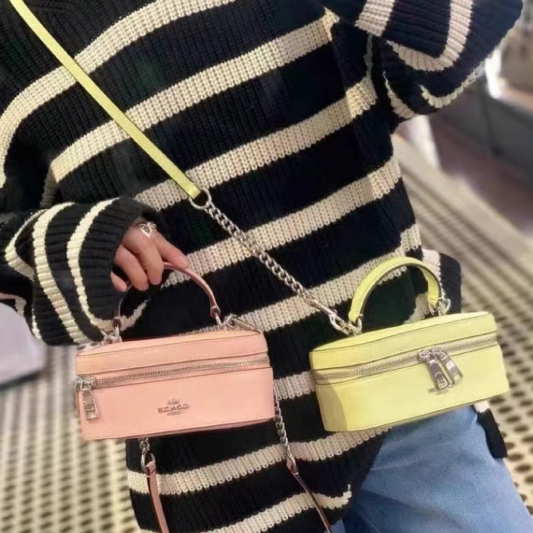 Coach Mini Case Crossbody Bag, Women's Fashion, Bags & Wallets, Cross ...