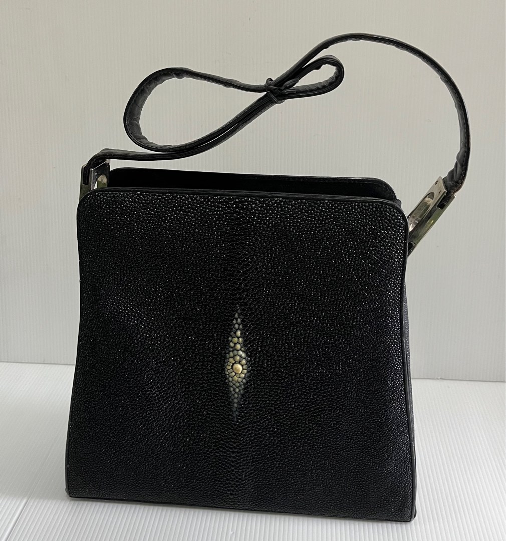 Stingray Fish Skin Leather Bag, Luxury, Bags & Wallets on Carousell